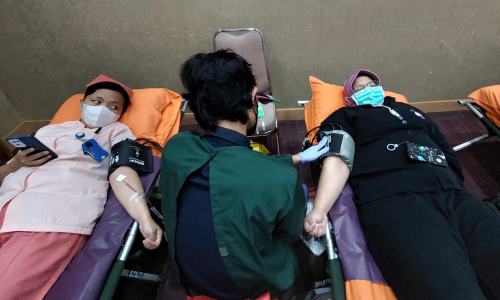 Sekuntum Bunga dari Royal Taruma | PMI Jakarta - Palang Merah Indonesia ...